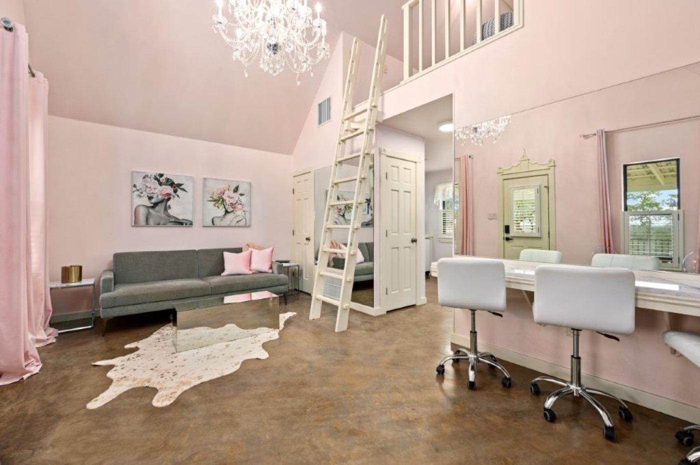 5001 McGregor Lane | Dripping Springs, TX